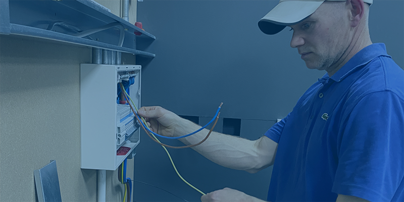 Electrician Courses for Beginners | Logic4training